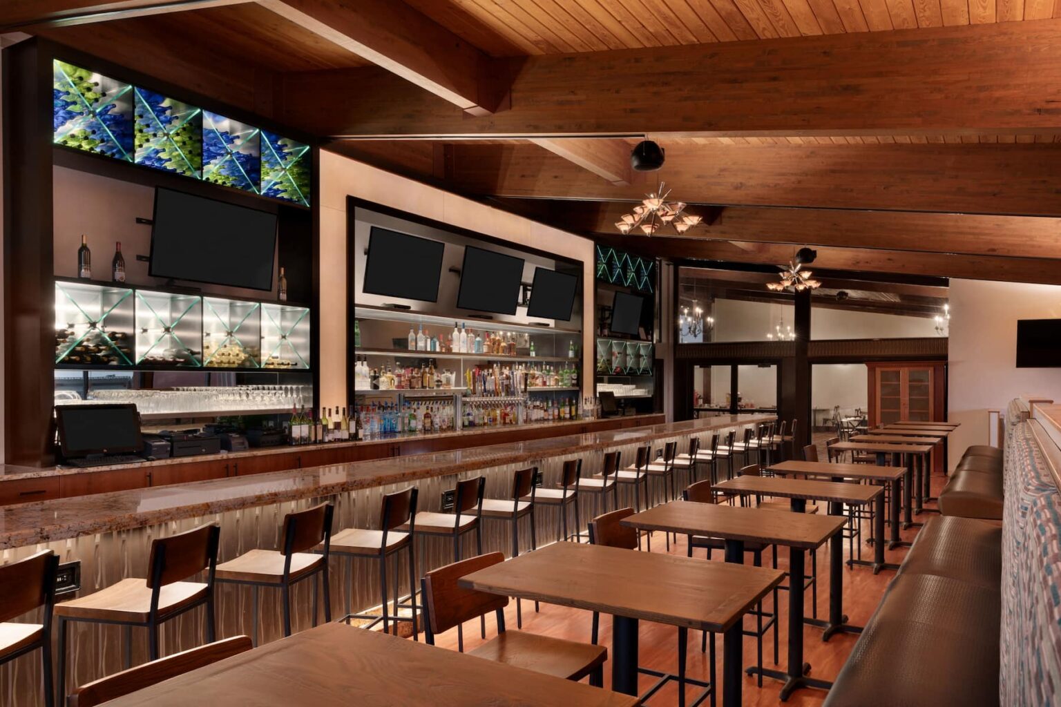 Mountain View Country Club | The View Restaurant & Bar